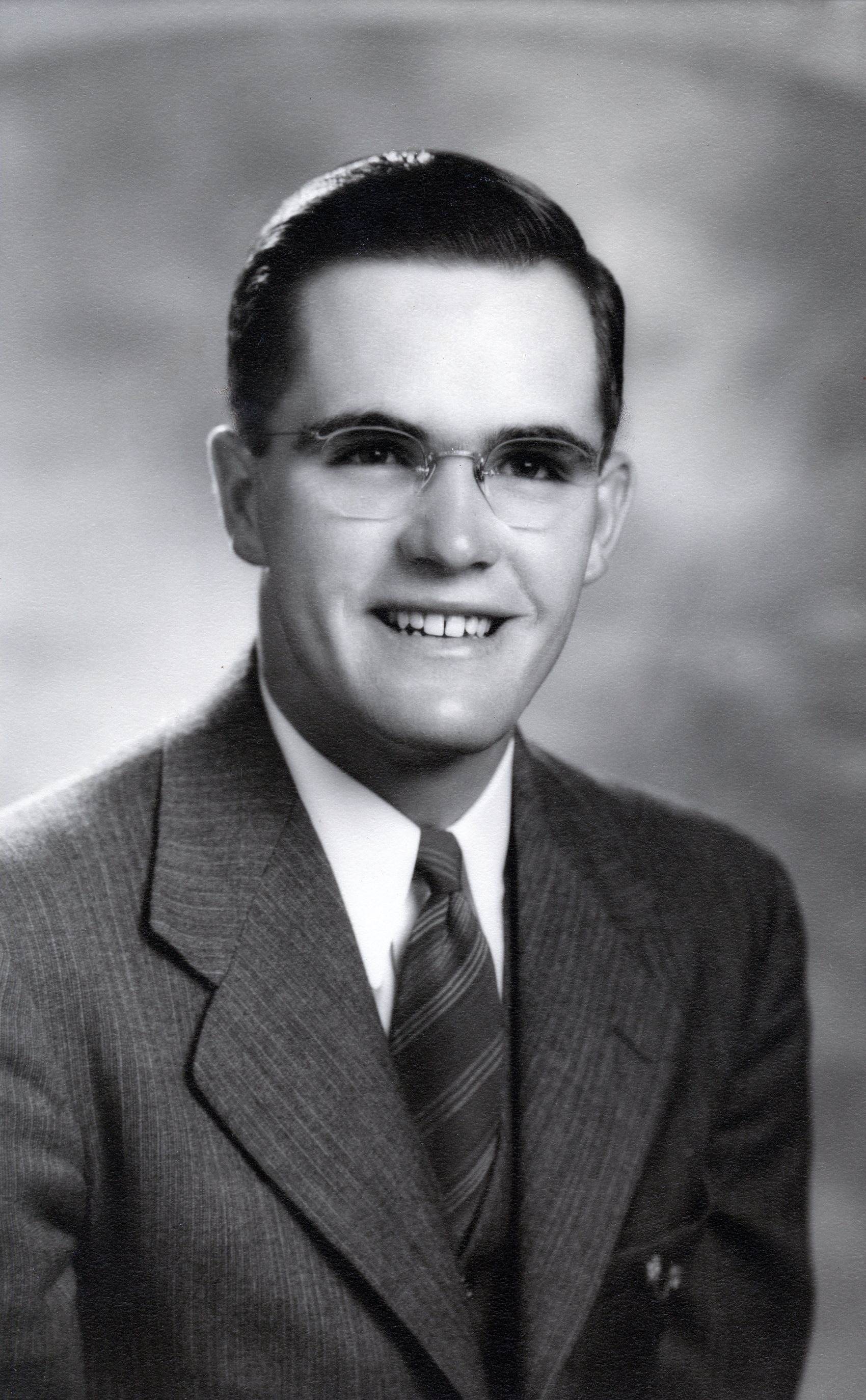 Photograph Showcase: Grandpa at 18 – the genealogy girl